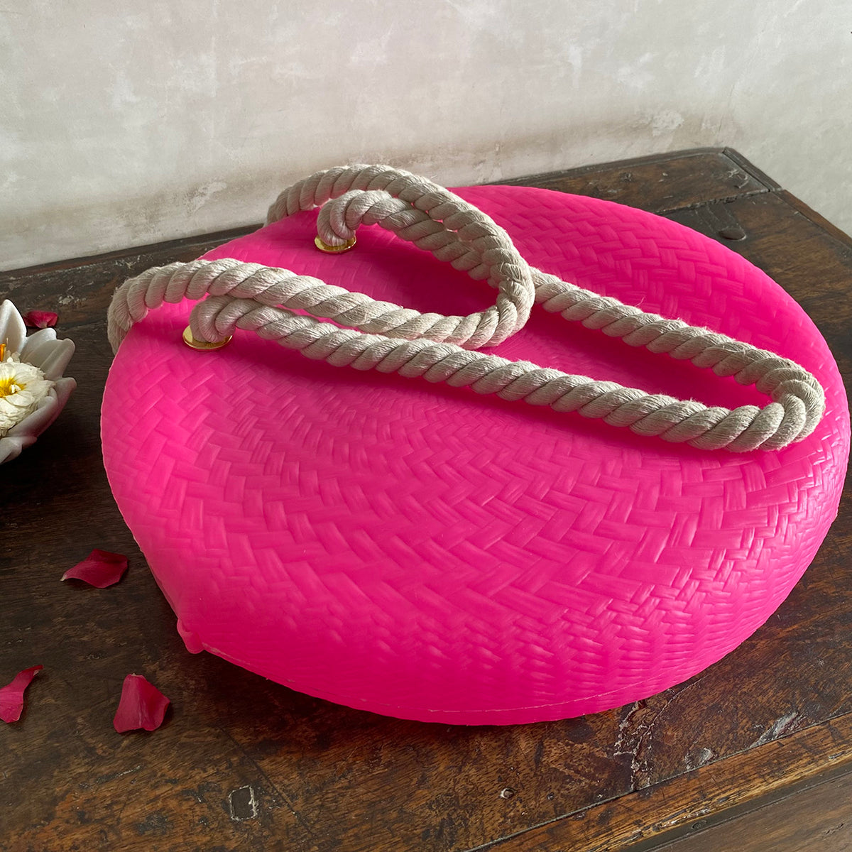 Round Bag // Hot Pink – Ema Frost x Satoki Studio